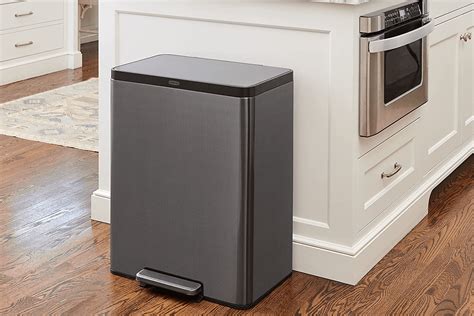 Top 5 Best Garbage Cans In 2025