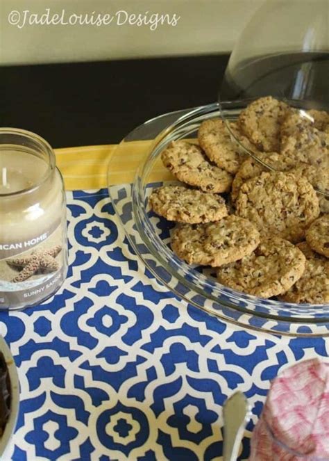 Easy Sew Table Runner For The Perfect Fall Party