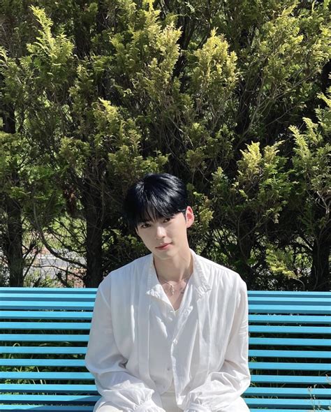 잡담 성한빈 이 사진 출처 ㅇㄷ야 인스티즈 instiz 연예 카테고리
