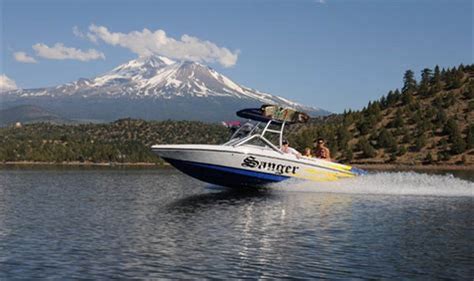 Your Guide To Lake Siskiyou Boat Rentals Rates And More