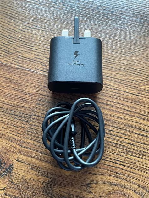 Samsung Super Fast Charger With USB C Cable Mobile Phones Gadgets Mobile Gadget