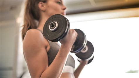 Dumbbell Bicep Curls