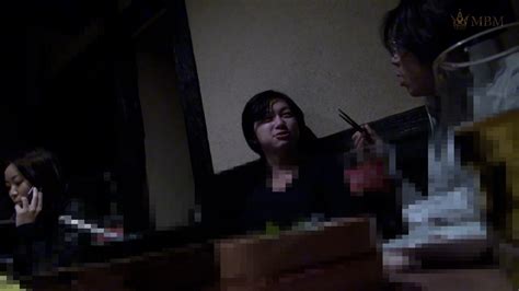 居酒屋で隣の席のシングルマザーをAVにスカウトお金の為にAVデビューを決めた清楚熟女 アダルト動画 ソクミル