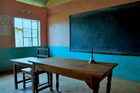 Premium Photo Empty Chairs And Table In Class Room