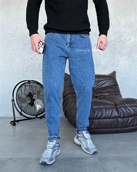 ЧОЛОВІЧИЙ ОДЯГ ДЖИНСИ Стильні світлі джинси МОМ з ідеальною посадкою 😍 Цупкий денім гарно