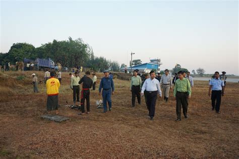 မွန်ပြည်နယ် ဝန်ကြီးချုပ် ဦးအောင်ကြည်သိန်း မော်လမြိုင်လေဆိပ်အတွင်း လေဆိပ်ပြေးလမ်း ပတ်ဝန်းကျင