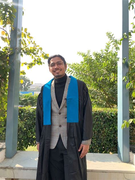 shubham kumar on linkedin graduation