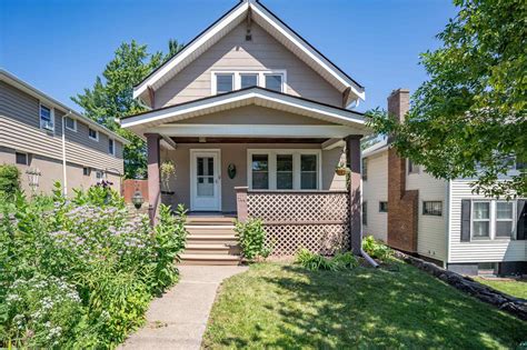 706 N 27th Ave W Duluth Mn 55806 See Est Value Schools And More