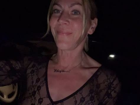 Miley Weasel 劣 Offizielle Porno Website