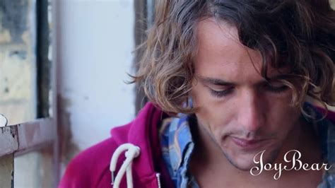 Best Housemates Cant Keep Mitts Off Each Other