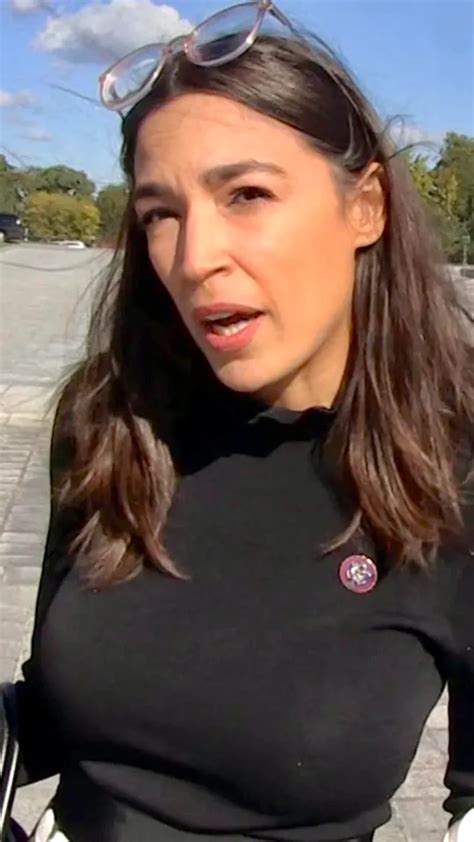 Momma Aoc R AOCisMommy