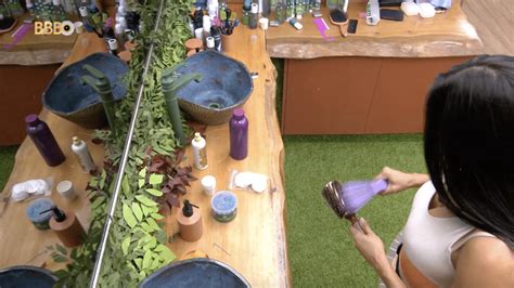 Sister Critica Limpeza De Banheiro No Bbb Pentelho Pra Lá E Pra Cá