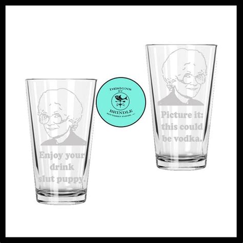 Picture It Golden Girls Glasses Sophia Petrillo Dark Etched Pint Glass