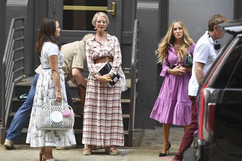 Sex And The City Reboot Fashion Moments See The Photos