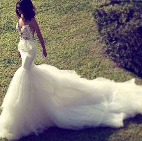 Wedding Dresses That Are Too Sexy For The Big Day PHOTOS