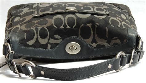 Janji Laku: Authentic COACH Hobo Shoulder Bag