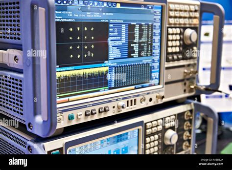 Spectrum Analyzer Hi Res Stock Photography And Images Alamy