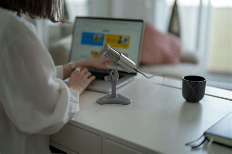 Impress Recruiters With Professional Asynchronous Interview
