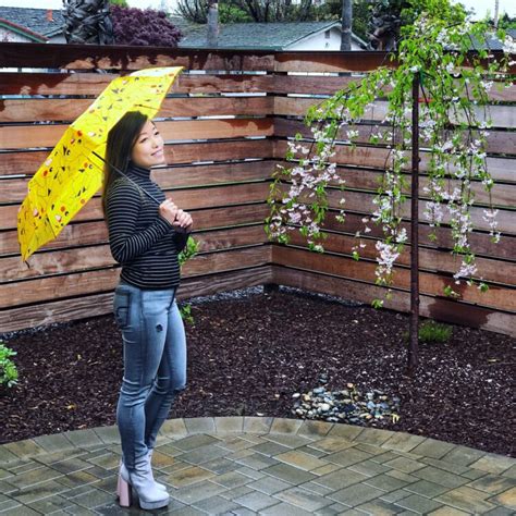 6 Hot Sexy Krysta Yang Bikini Pics