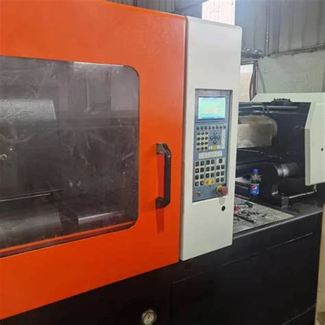 268 Tons Industrial Vertical Large Plastic Injection Molding Machine