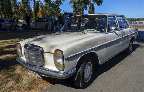 German Classic Beige Sedan Mercedes Benz 200 W115 Serie Editorial Photo Image Of Oldtimer
