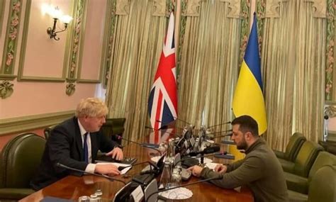 Премєр міністр Британії Борис Джонсон прибув до Києва Розворот інфо