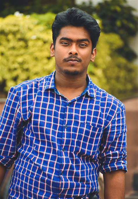 about sumit majumdar medium