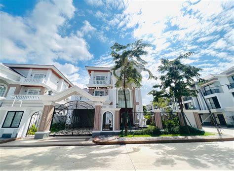 🏠វីឡាព្រីនអេកែងសម្រាប់លក់ នៅក្នុងបុរីប៉េងហួតបឹងស្នោរ Price 930000 00 In Nirouth Chbar Ampov