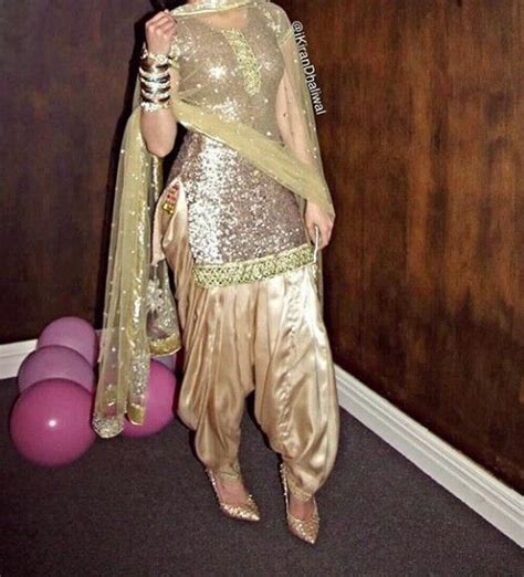 Beautiful Girls In Punjabi Suit