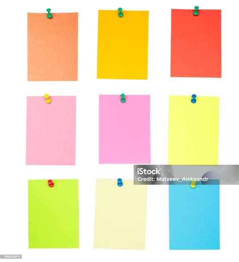 흰색 배경에 고립 된 노트 종이 스티커의 다른 색깔의 고정 시트의 컬렉션 0명에 대한 스톡 사진 및 기타 이미지 0명 개념