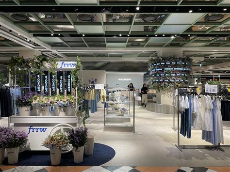 신세계백화점 더블유컨셉 Frrw브랜드 스타일링 Botanique