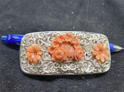 Алт мөнгөний дархан