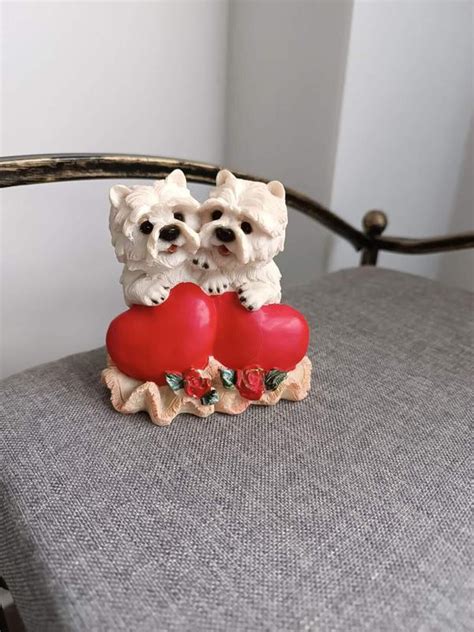 Красочная статуэтка собачки — цена 135 грн в каталоге Статуэтки Купить товары для дома и