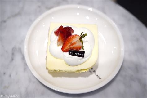 투썸 기념일 조각케이크 쿠폰 마스카포네 딸기 생크림 케이크
