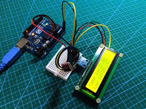 第26课 I2c 多设备连接 Lm75 温度计与 Bh1750 光度计 少儿编程
