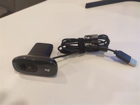 Log Logitech 720p Webcam Computers Tech Parts Accessories Webcams On Carousell