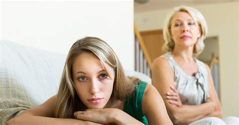 Сын женится на высокомерной и никого не хочет слушать Newsposter24