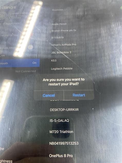 Ipad Frozen And Cant Force Restart Because The Buttons Dont Work Ripad