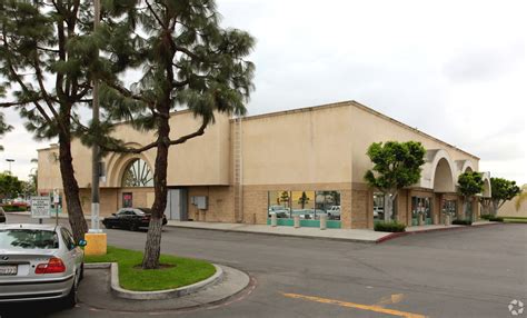 200 223 E Compton Blvd Compton Ca 90220 Renaissance Plaza Loopnet