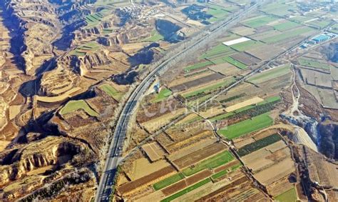 山西襄汾：冬日景色美如画 人民图片网