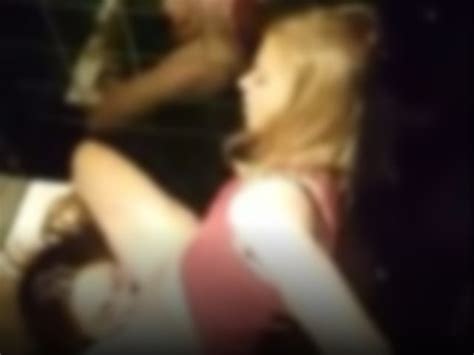 【動画】クラブのトイレで激しくク ニされてる女の子が激写される ポッカキットポッカキット