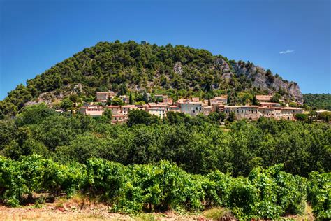un joyau caché dans le vaucluse à découvrir absolument carre d info