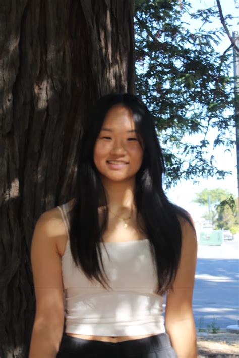 Isabelle Yang The Thunderbolt
