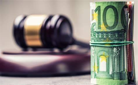 Vuelta Al Colegio ¿cómo Se Reparten Los Gastos Escolares Entre Padres