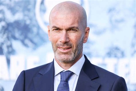 Zidane Interpellé Par Robert Pirès En Direct Sur France 2 Il Limplore De Dire Oui à Un Projet