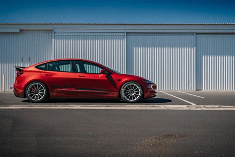 Adaptive Suspension Canceller Kit For 2024 Model 3 Performance