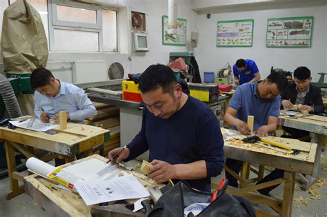 ТЕХНИК МУБИС ийн Дүрслэх Урлаг Технологийн Сургууль