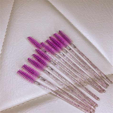 БРОВИ БРОВИСТ СЕЛЯТИНО On Instagram “⠀ ⠀⠀«Не будь как все а будь самим собой… ⠀ ⠀⠀Не секрет