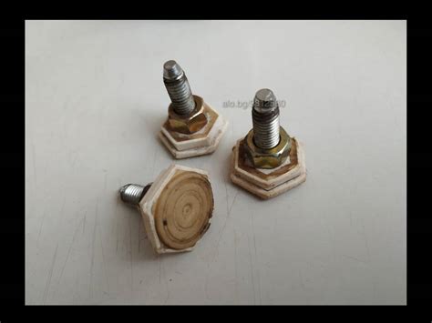 Крачета за мебели шкафове Обков Мебели за дома и офиса София Три броя регулиращи краче