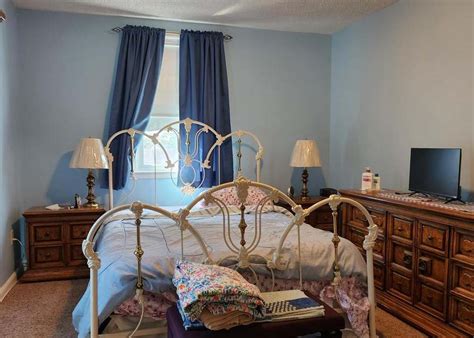 738 Colebrook Rd Philadelphia Pa 19115 Redfin